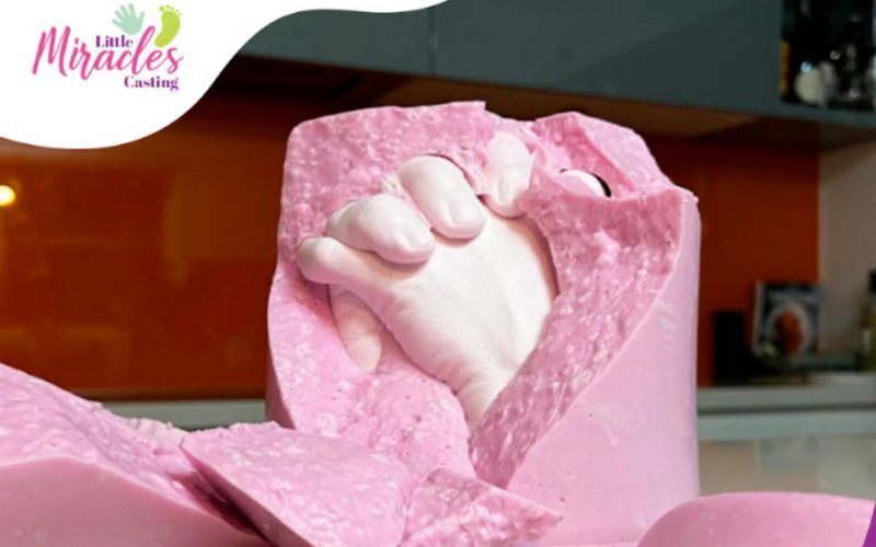 A Step-by-Step Guide to Using a Hand and Foot Casting Kit for Couples ...