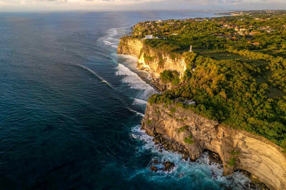 Why Clifftop Resorts in Bali Are perfect for events Like Corporate ...
