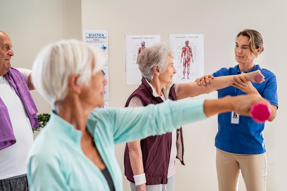 Top Senior Lifestyle Programs to Enhance Health and Happiness - Mating ...
